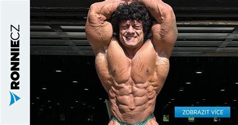 Stuart Sutherland Se Zdá Být Na New York Pro Připraven