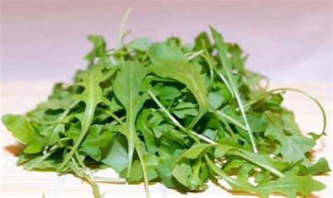 From Aphrodisiac To Antioxidant The Many Benefits Of Arugula Eat Something Sexy
