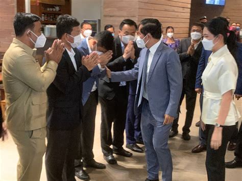 លោក ឃួង ស្រេង ដឹកនាំប្រតិភូ ទៅធ្វើទស្សនកិច្ចនៅវៀតណាមជិត៥ថ្ងៃ ដើម្បីពង្រឹង ពង្រីក