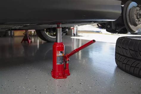 დომკრატი ჰიდრავლიკური ტელესკოპური ღერძით 4 ტონა Veli Store