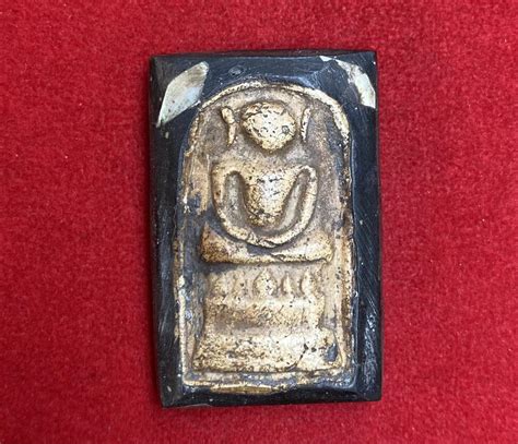 พระสมเด็จ พิมพ์ไกเซอร์ หลังมุกจปร 2411 กรุวัดพระแก้ว วังหน้า Ennxo