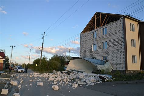 Дом для переселенцев из аварийного жилья обрушился в Барабинске