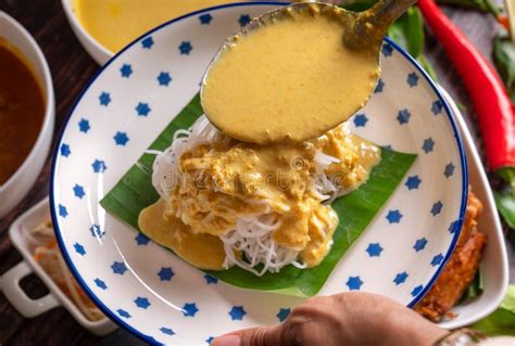 Rice Noodles With Fish Curry Sauce And Spicy Curry Sauce Southern