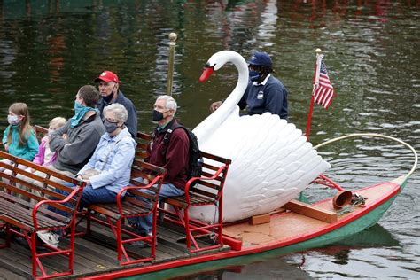 Boston Public Garden Swan Boat Ride Fasci Garden