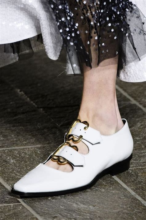 Pin Di Diane Hahn Su Shoes Scarpe