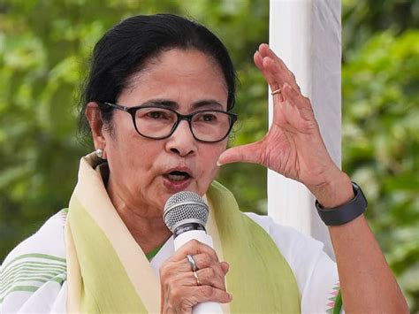 Mamata Banerjee Space Knowledge Did Mistake Again While Speaking In
