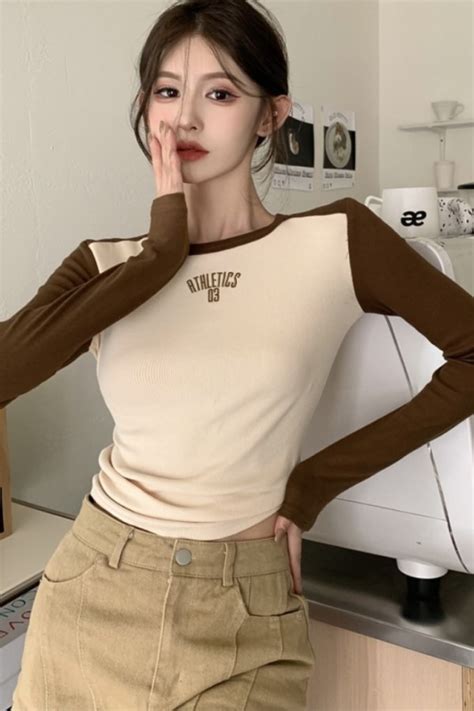 핑크프릴 노우 알파벳 레터링 라운드넥 컬러 매칭 긴소매 롱슬리브 슬리밍 티셔츠