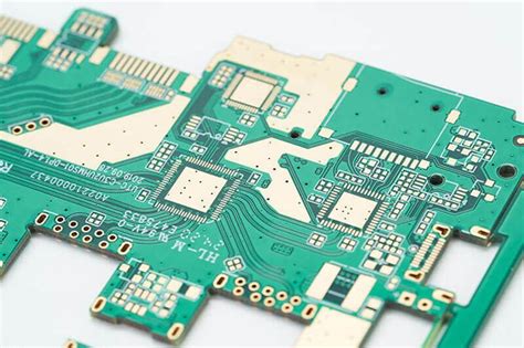 Pcb Trace Length Why It Matters And How Long Is Too Long Techsparks