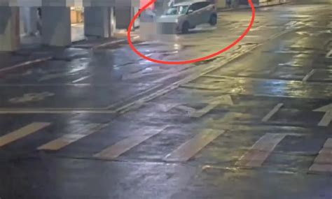影撞擊瞬間曝！共享汽車失控自撞燈桿旋轉360度 駕駛疑酒駕肇逃