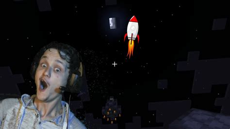 How To Build A ROCKET In MINECRAFT Bedrock And Java YouTube