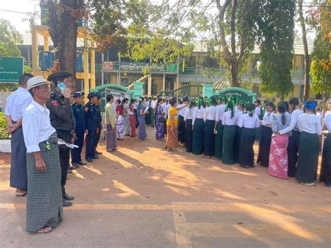 မွန်ပြည်နယ်ဝန်ကြီးချုပ် ကျိုက်မရောမြို့နယ် တက္ကသိုလ်ဝင်စာမေးပွဲ