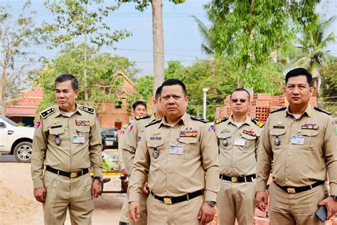 លោកឧត្តមសេនីយ៍ទោ ហួត សុធី អញ្ជើញចុះត្រួតពិនិត្យដំណើរការសាងសង់អគារប៉ុស្តិ៍នគរបាលរដ្ឋបាលយាង