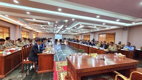 នាយឧត្តមសេនីយ៍ សៅ សុខា ដឹកនាំកិច្ចប្រជុំគណៈកម្មការជាតិដើម្បីទប់ស្កាត់