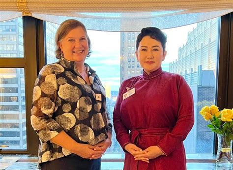 Гадаад харилцааны сайд Б Батцэцэг АНУ ын ТНБД ын Улс төрийн асуудал эрхэлсэн орлогчтой уулзав