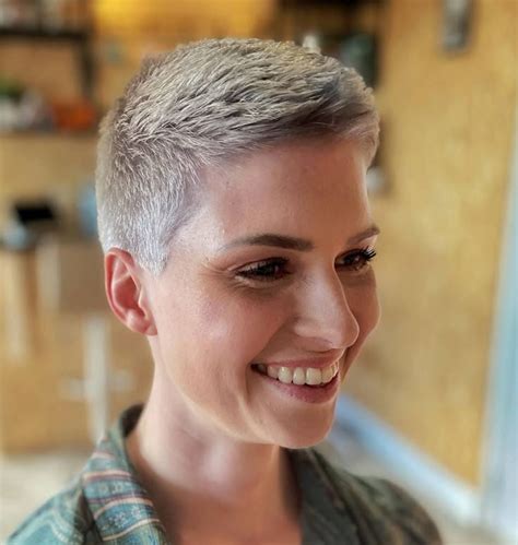Womens Extra Short Cut For Thick Hair Super Short Pixie Cuts Super
