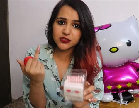 Prena Showing Us Middle Finger 🔥💦 Rmalhansluts