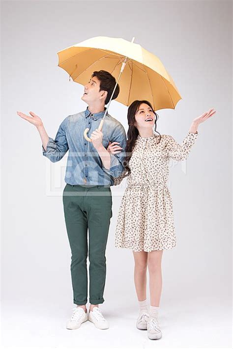 커플 232 Pho406 프리진 사진 커플 사람 Pho406e 한국인 동양인 아시아 남자 여자 20대 청년 2인 연인 데이트 사랑 캐주얼