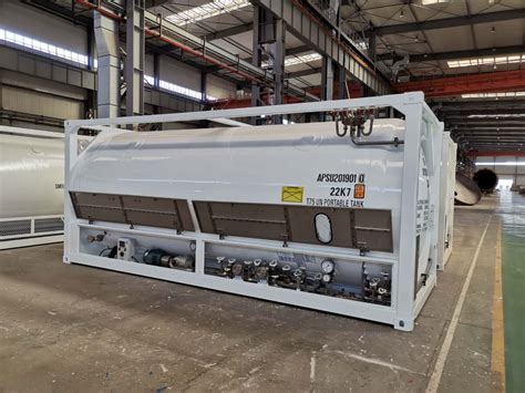 Криогенный танк контейнер Т75 объём 19500 литров для перевозки и хранения диоксида углерода и