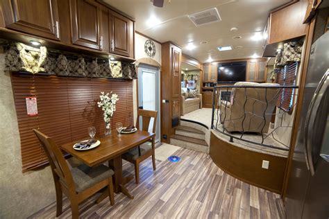 Fifth Wheel Rv Front Living Room At Rita Skelley Blog