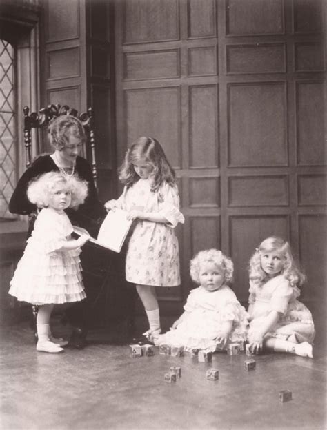 Ornaverum Millicent Howard Portraits