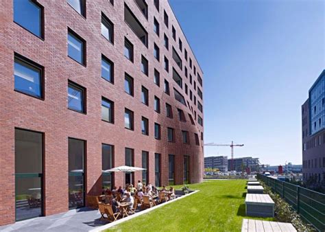 Wandel Lorchs Hamburg Chapel Has Bulging Brickwork