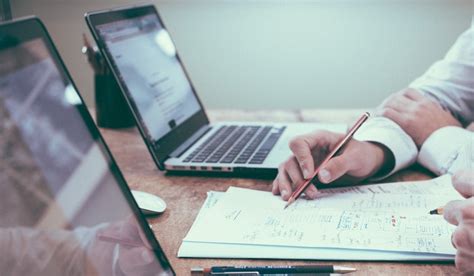 Convert Categorical Variable To Numeric In R