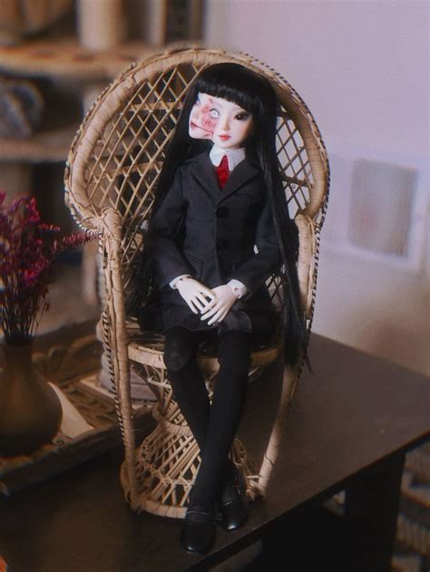 Tomie Ball Jointed Doll Ball Jointed Dolls Doll Aesthetic Hanging Chair