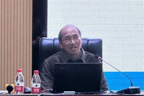 教学技能提升我校特邀欧阳缮教授开展教学成果奖申报培训指导会 桂林信息科技学院