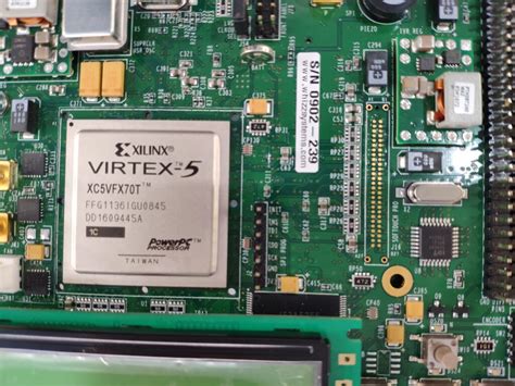Embedded Development Hwsw Kit Virtex 5 Fx70t Powerpc Fpgaマガジン公式
