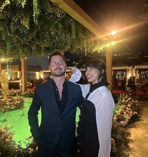 Xochitl Gomez And Val Chmerkovskiys Friendship Seems Odd To Me R