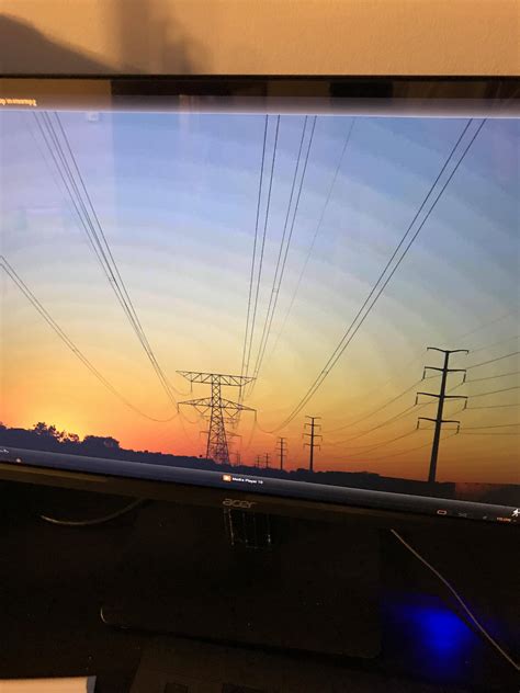 rendering why is my backround image distorting when rendered as
