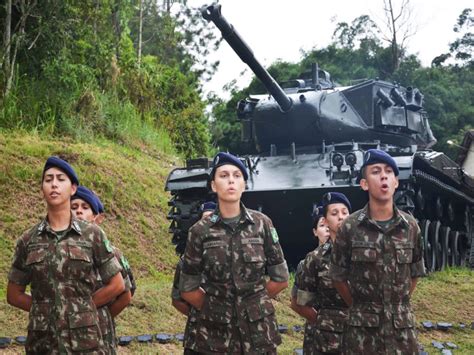 Exército Brasileiro Forma Em 2021 Primeira Turma De Mulheres