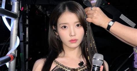 “cia에 신고” 집회 후원 불똥에도 굳건…美 빌보드 “아이유 韓 1위 뮤지션”