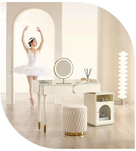 โต๊ะเครื่องแป้งดีไซร์เรียบหรู สไตล์มินิมอล