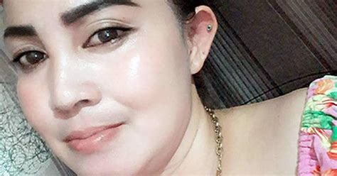 Foto Bugil Tante Cantik Montok Toge Masturbasi