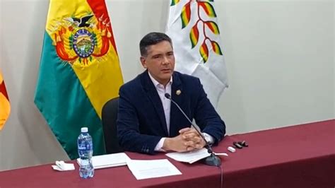 Ministro Justiniano Dice Que Es Pequeño Productor Y Que Ley De