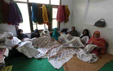 Non Local Woman Empowers 500 Girls Through Skill Training In Kupwara