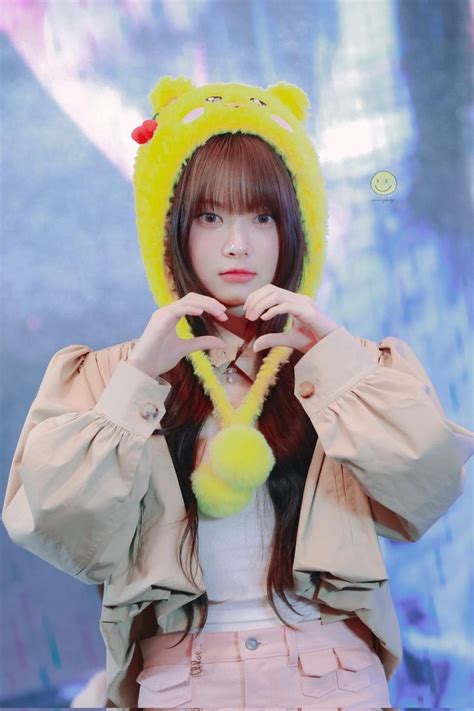 Pin By Ivanna Alcantara On Eun Chae ♥️ In 2025 Seoul Hong