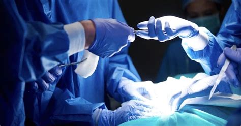 Trật Khớp Quai Hàm Do Oral Sex