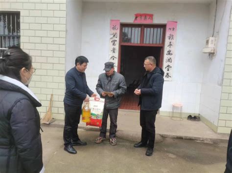 自然资源局开展春节前走访慰问活动
