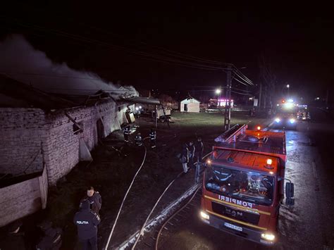 Două Mașini Arse în Incendiul De Noaptea Trecută Proprietarul Service
