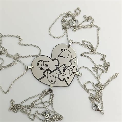 خرید و قیمت گردنبند ست دوستی چهار نفره قلبی میقولی پازلی استیل درجه یک حکاکی شده از غرفه وارد