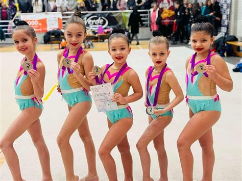 Силен старт на годината за талантливите гимнастички от СК „Ритмика 89“ Враца Zov News