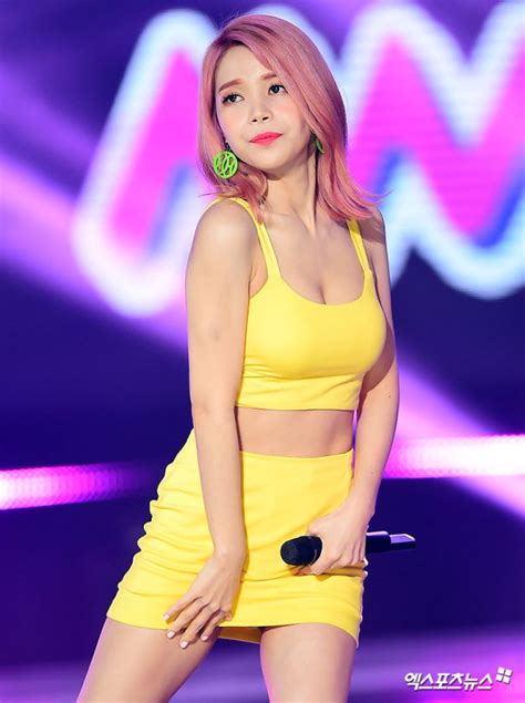 12 Times Mamamoos Solar Slayed In The Prettiest Skirts K Luv