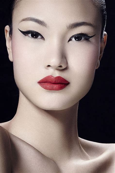 Pin De Evelina Em Makeup Maquiagem De Gueixa Maquiagem Japonesa