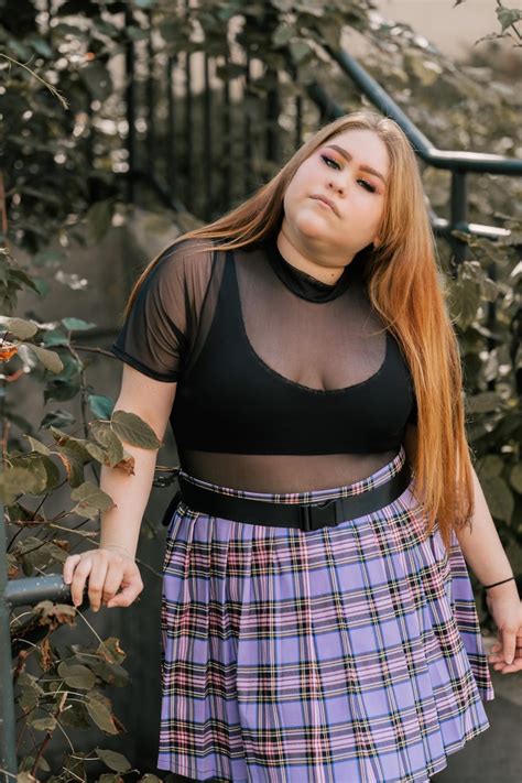 Fille 13 Ans Gros Seins Photos Téléchargez Gratuitement Des Images
