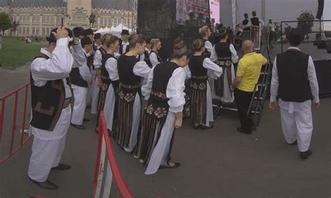 [calf] The Constantin Arvinte Youth Folkloric Ensemble Preparing To Step On Stage