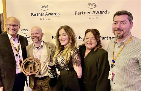 Aws Reconoce A Sensedia