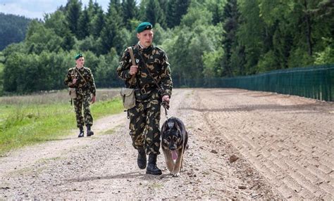 Пограничник форма: Форма одежды пограничников (фото, примеры, картинки)