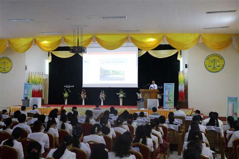 ပြည်ထောင်စုရွေးကောက်ပွဲကော်မရှင်က မြန်မာအီလက်ထရောနစ်မဲပေးစက်နှင့်စပ်လျဉ်းပြီး ဝန်ကြီးဌာနများအား